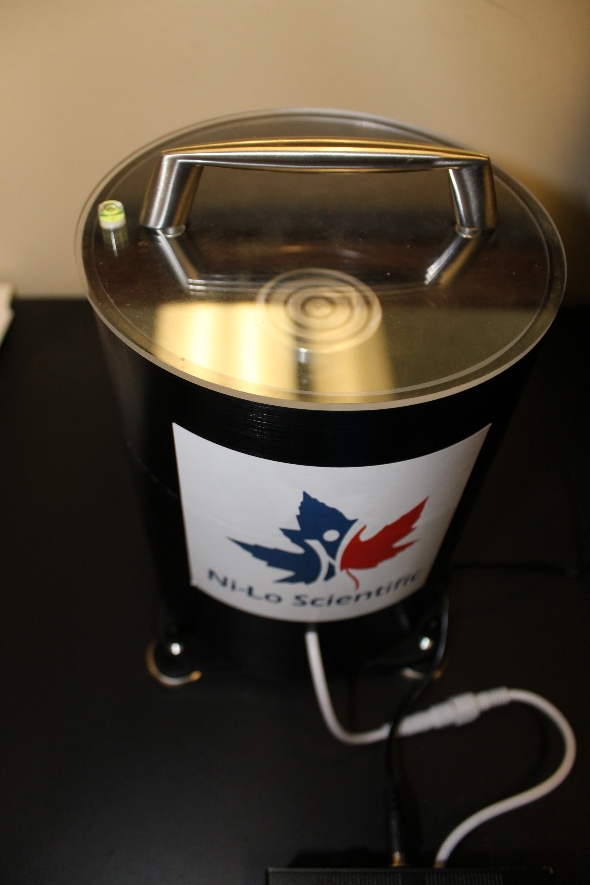 Ni-Lo Scientific - Ni-Lo 5 Low Cost Vacuum Holder Digital Spin Coater